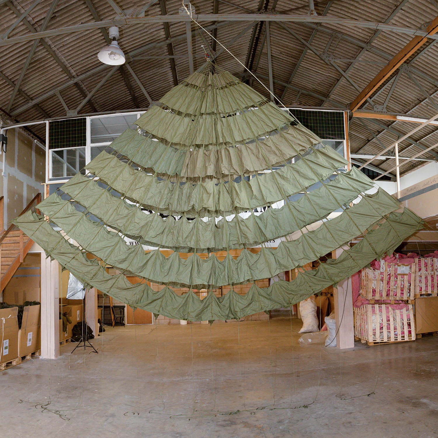 2nd Hand Army Parachutes For Sale | DAS Outdoors