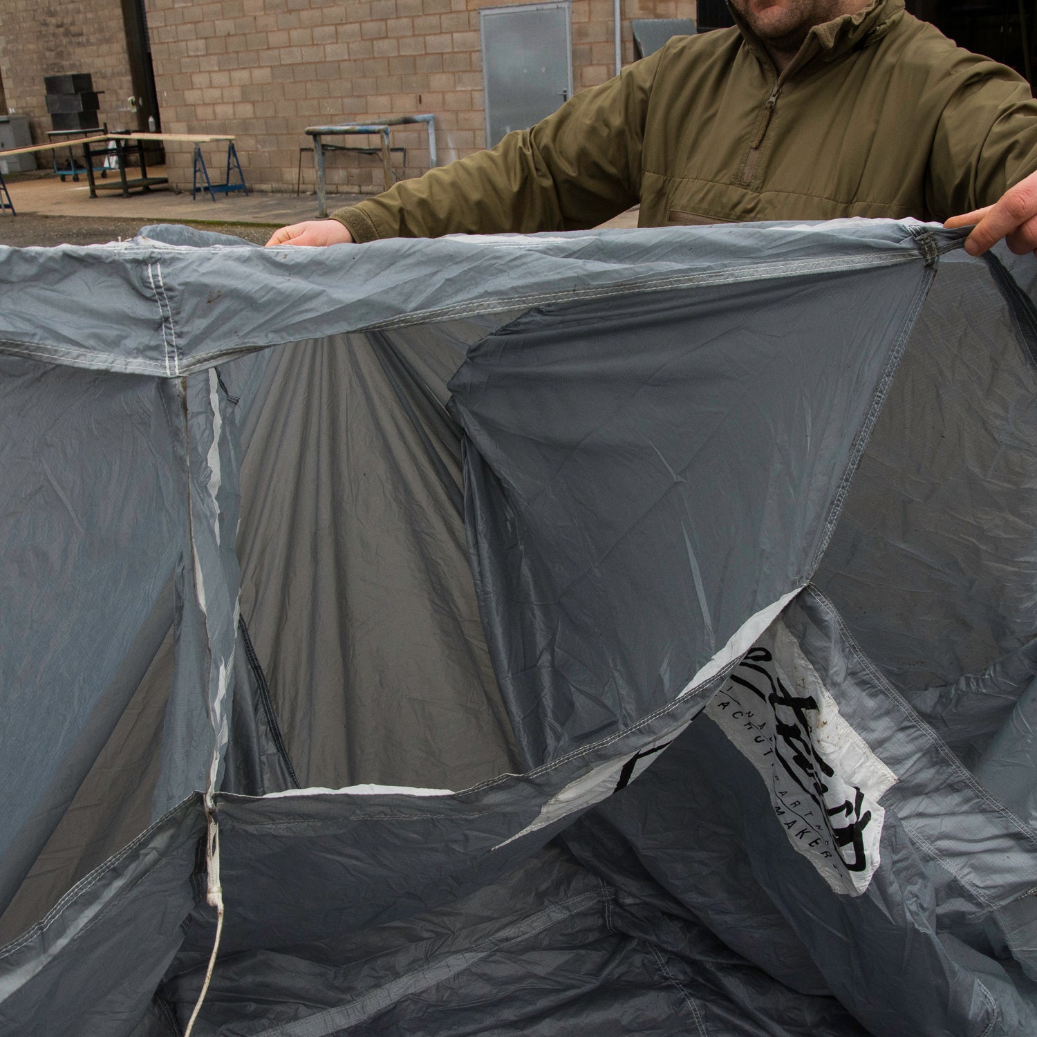 2nd Hand Army Parachutes For Sale | DAS Outdoors